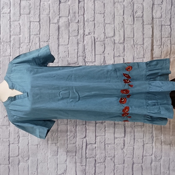 National | Dresses | Nwt National Embroidered Raffle Midi Dress With ...